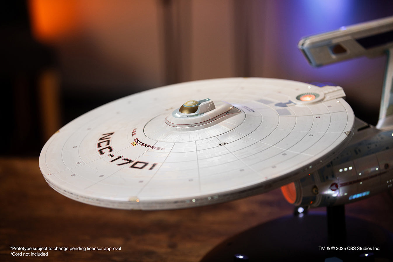 TOMY - STAR TREK™ U.S.S. Enterprise NCC-1701 1:350 Scale Replica – TOMY ...